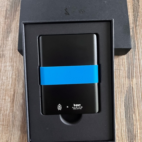 james alpine lowe | Accessories | Alpine Black And Blue Key Card Holder ...